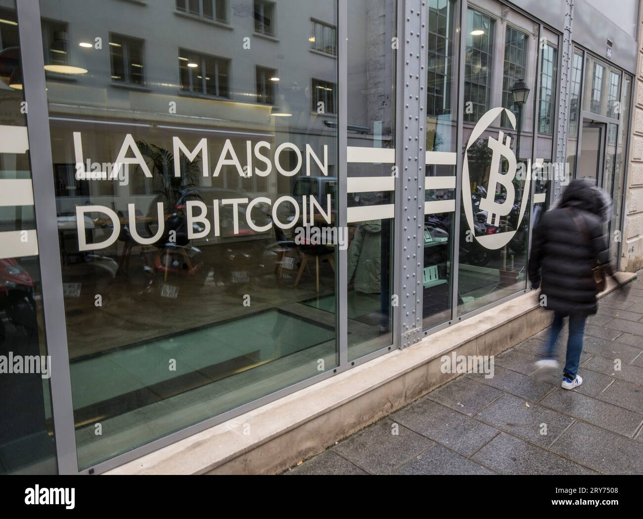 Devise de paris hi-res stock photography and images - Alamy