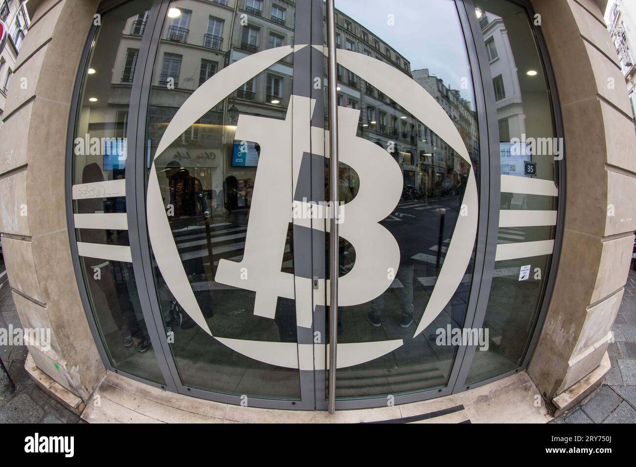 Devise de paris hi-res stock photography and images - Alamy