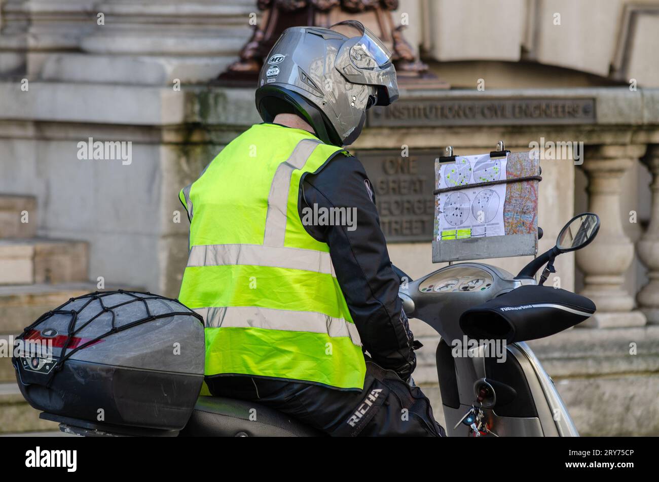 Detailed map of london hi-res stock photography and images - Alamy