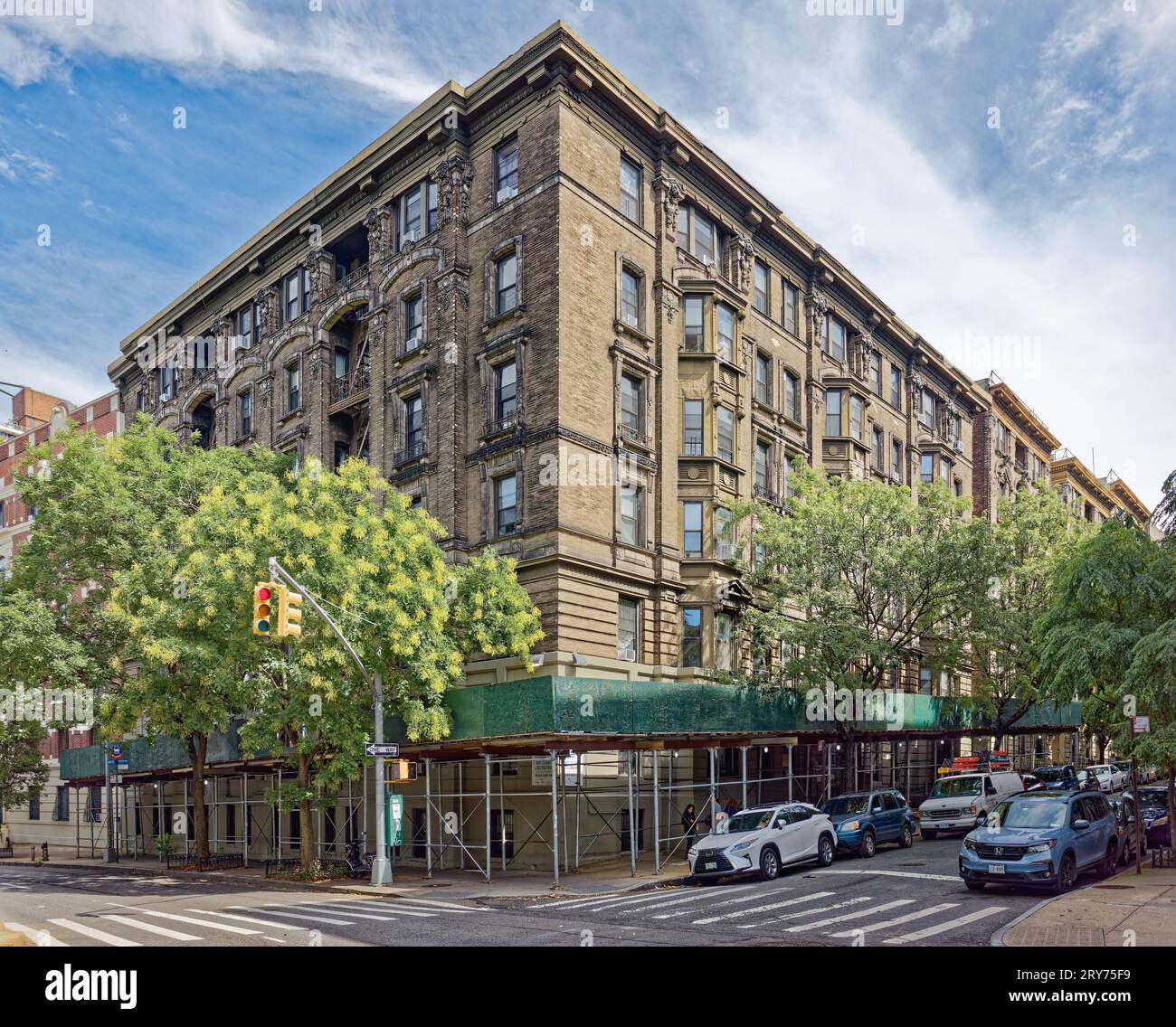 611 West 137th Street is one of five Emery Roth-designed buildings in ...