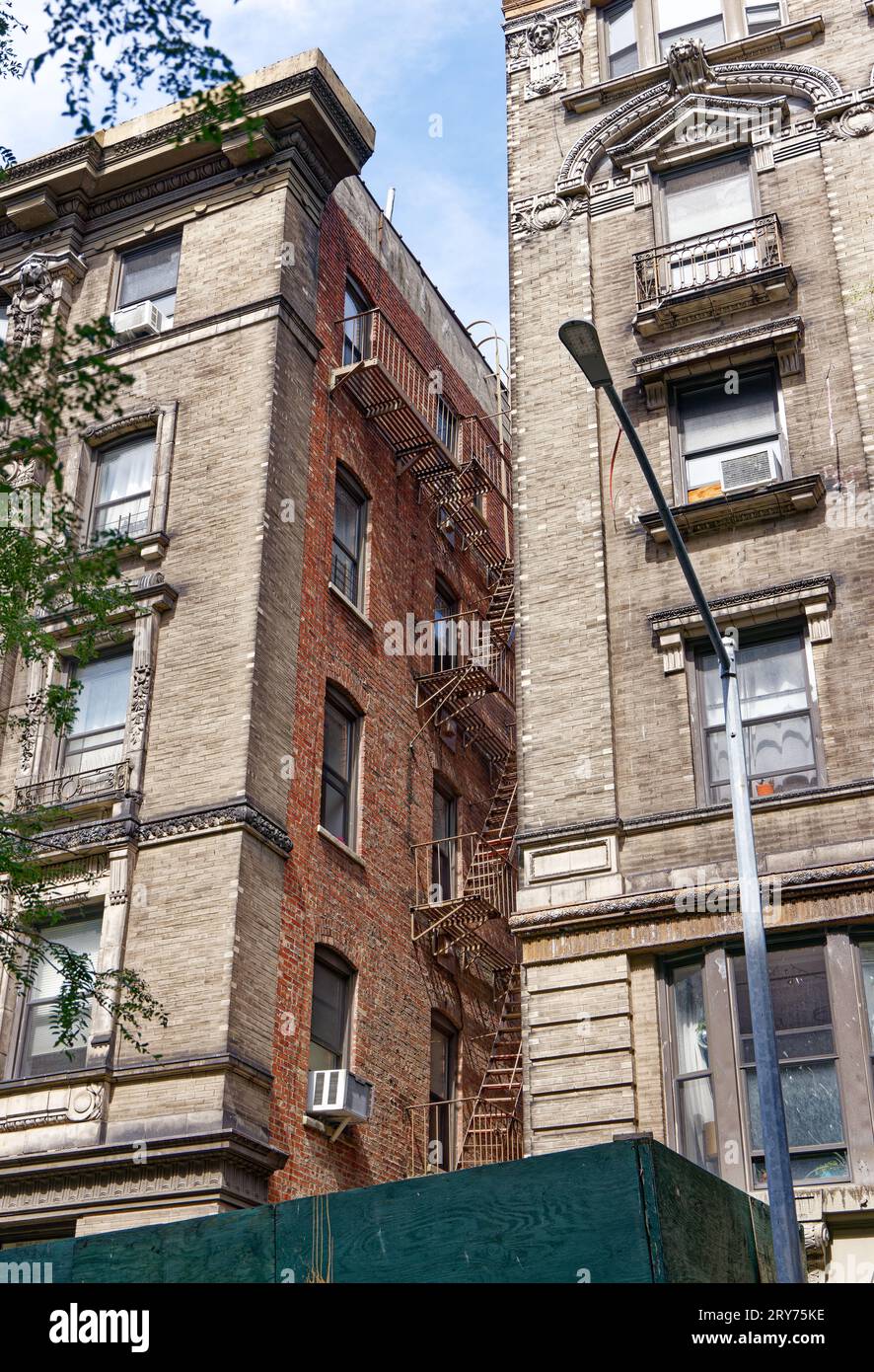 611 w 137th st hi-res stock photography and images - Alamy