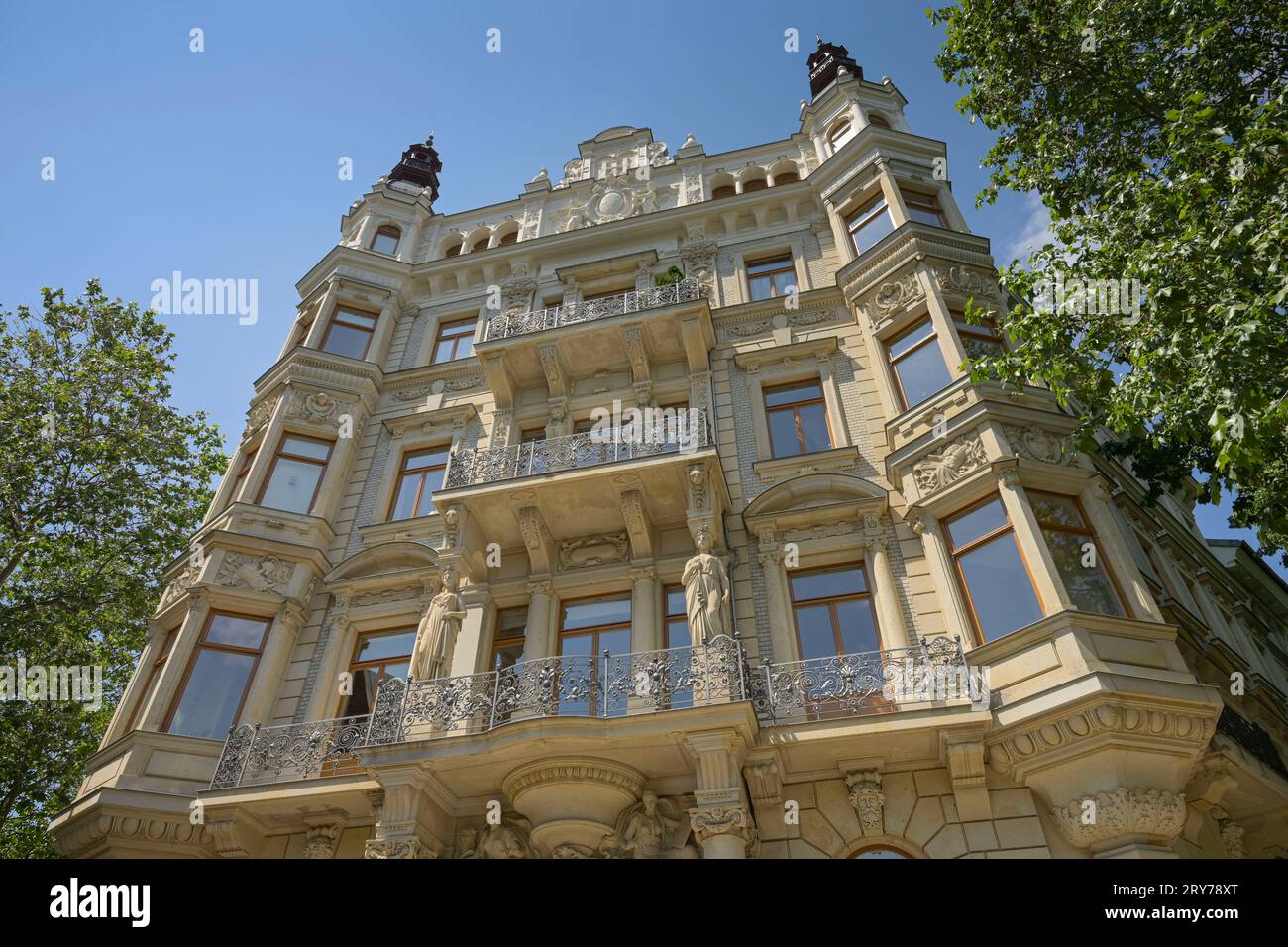 Altbau leipzig hi-res stock photography and images - Alamy