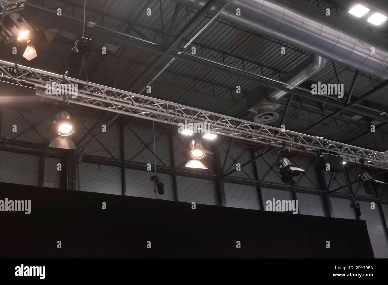 Ceiling lights pipe hi-res stock photography and images - Alamy