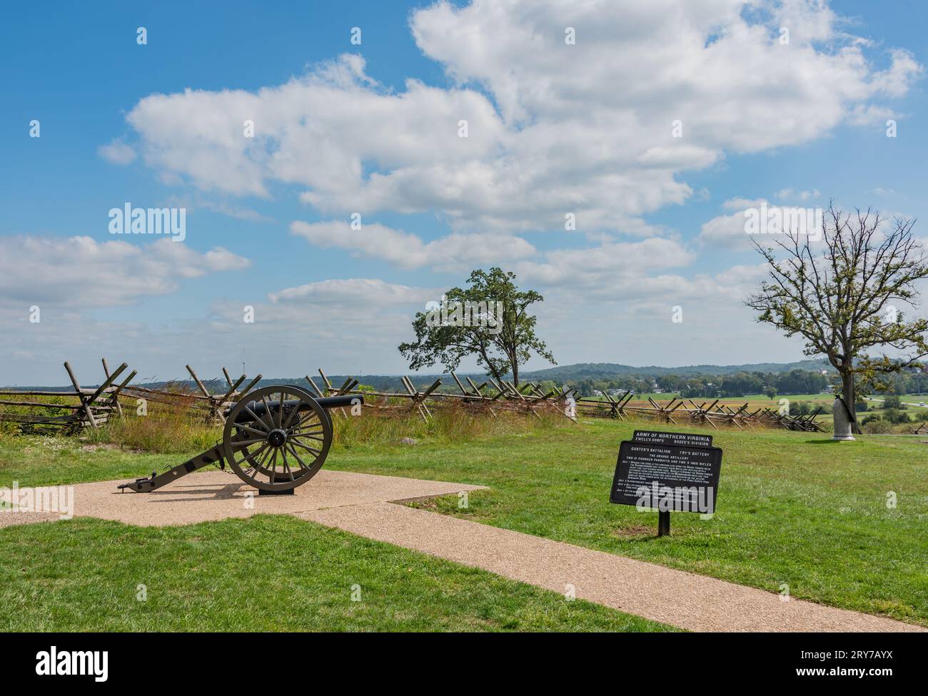 Gettysburg artillery position hi-res stock photography and images - Alamy