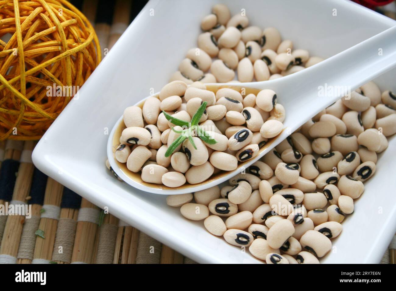 Eye beans hi-res stock photography and images - Alamy