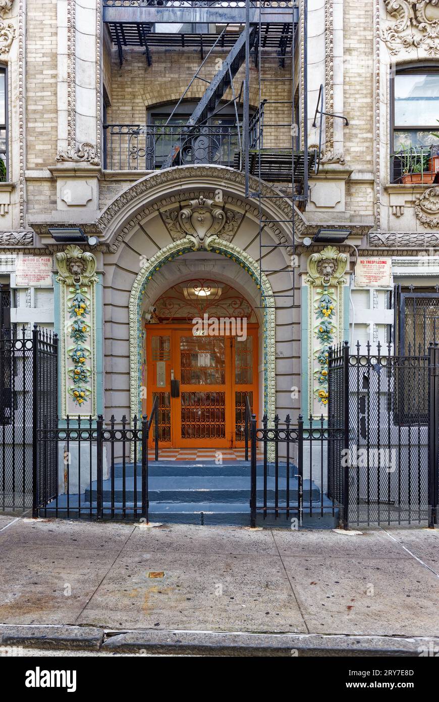 614 w 136th st hi-res stock photography and images - Alamy