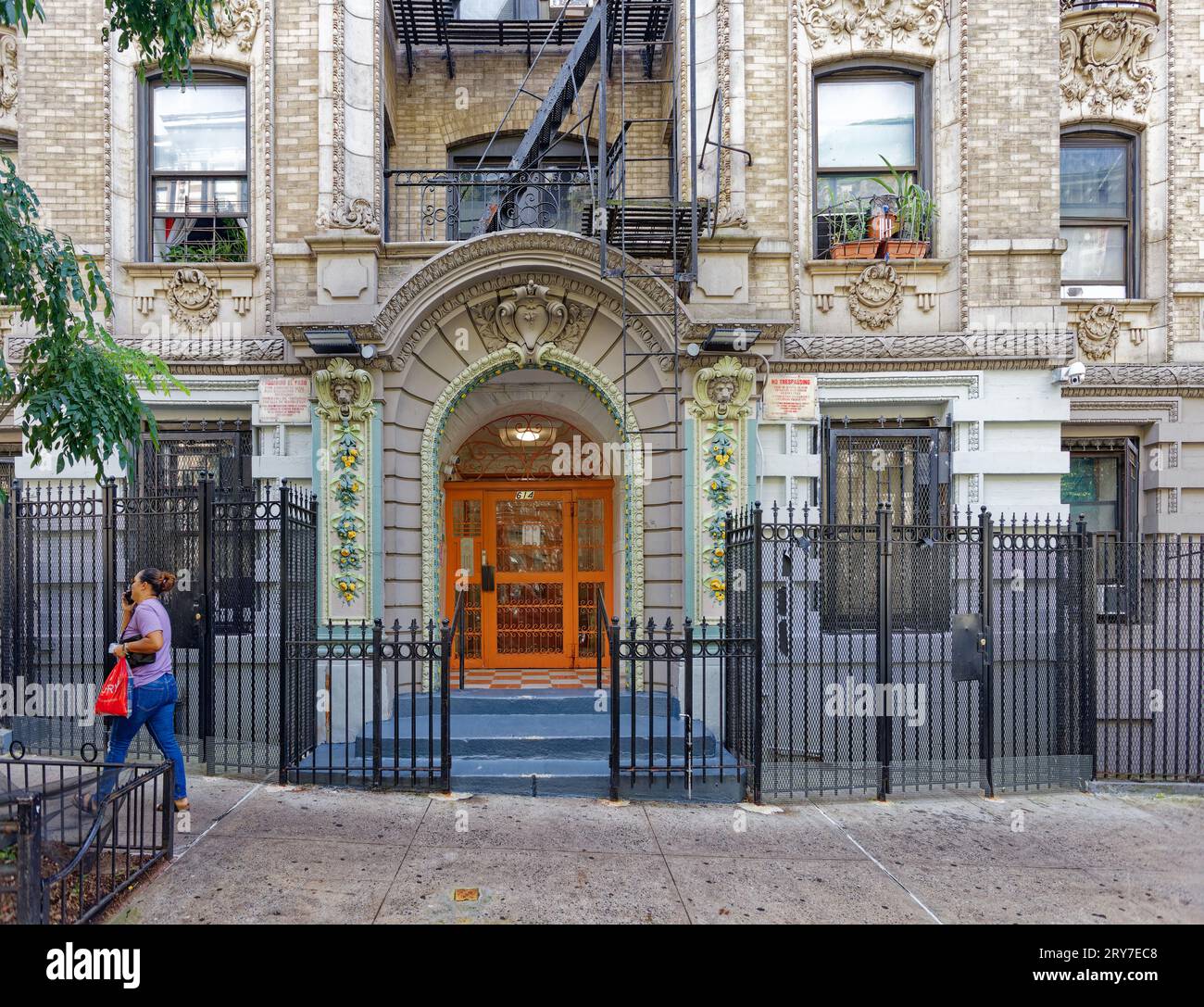 614 w 136th st hi-res stock photography and images - Alamy