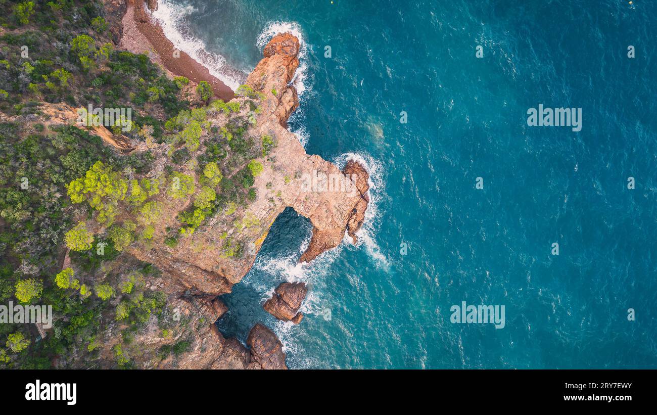 Massif de l'Esterel -Theoule sur Mer -Pointe de l'Aiguille. Esterel ...