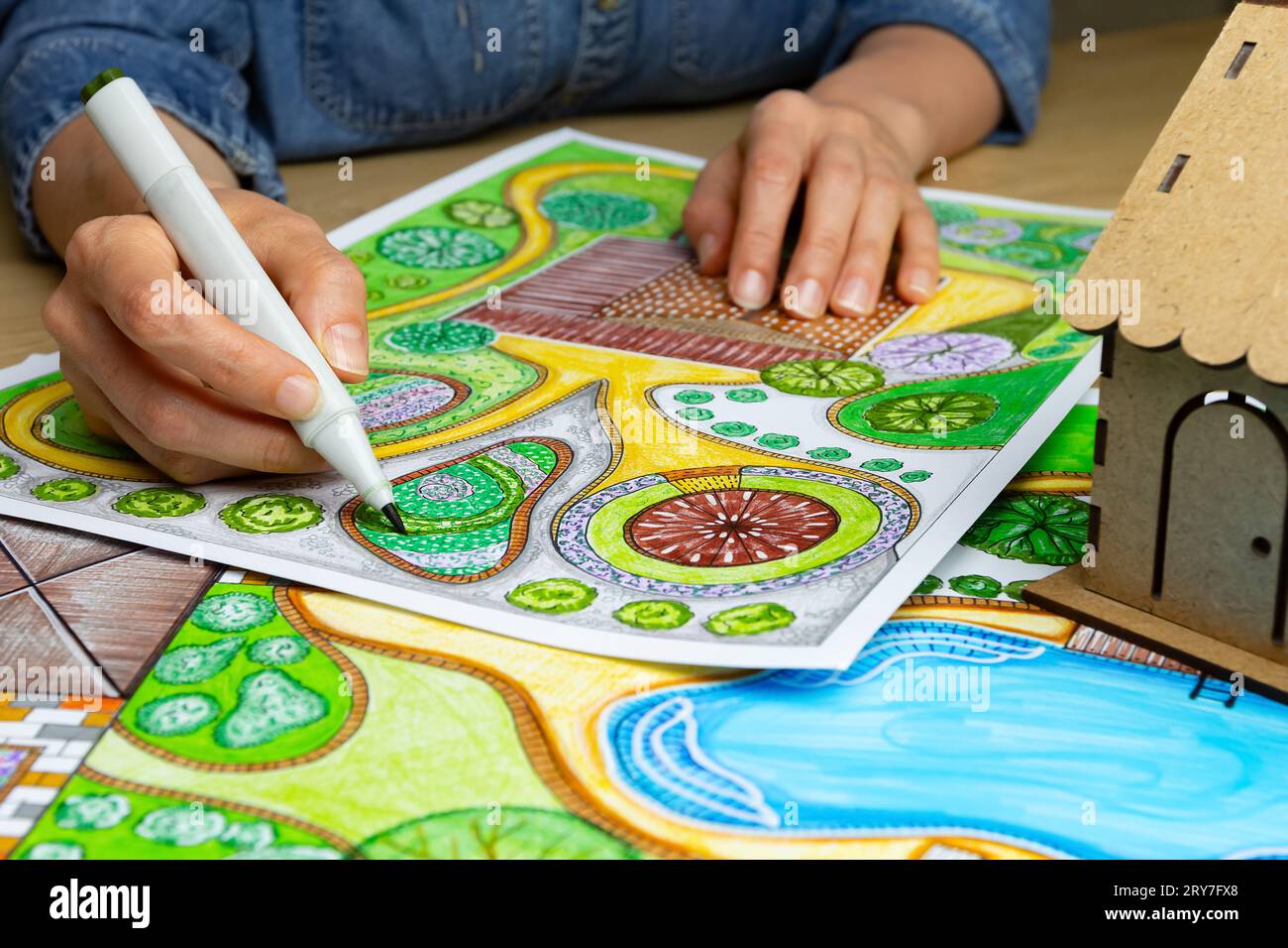 Layout plan of garden drawing hi-res stock photography and images - Alamy