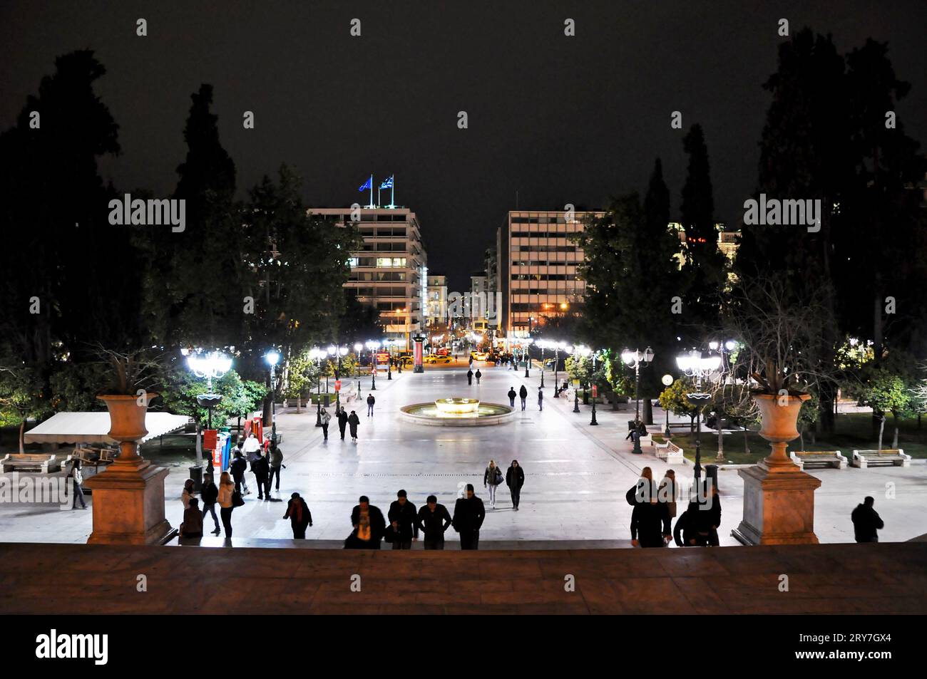 Greek square hi-res stock photography and images - Alamy