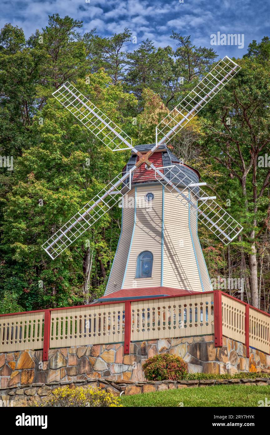 Georgia helen german alpine village hi-res stock photography and images ...