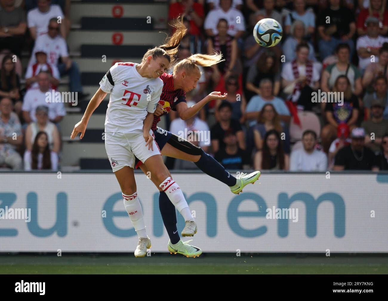 Martyna Wiankowska (Koeln), Frederike Kempe (Leipzig), 1. FC Koeln - RB Leipzig, Google Pixel ...