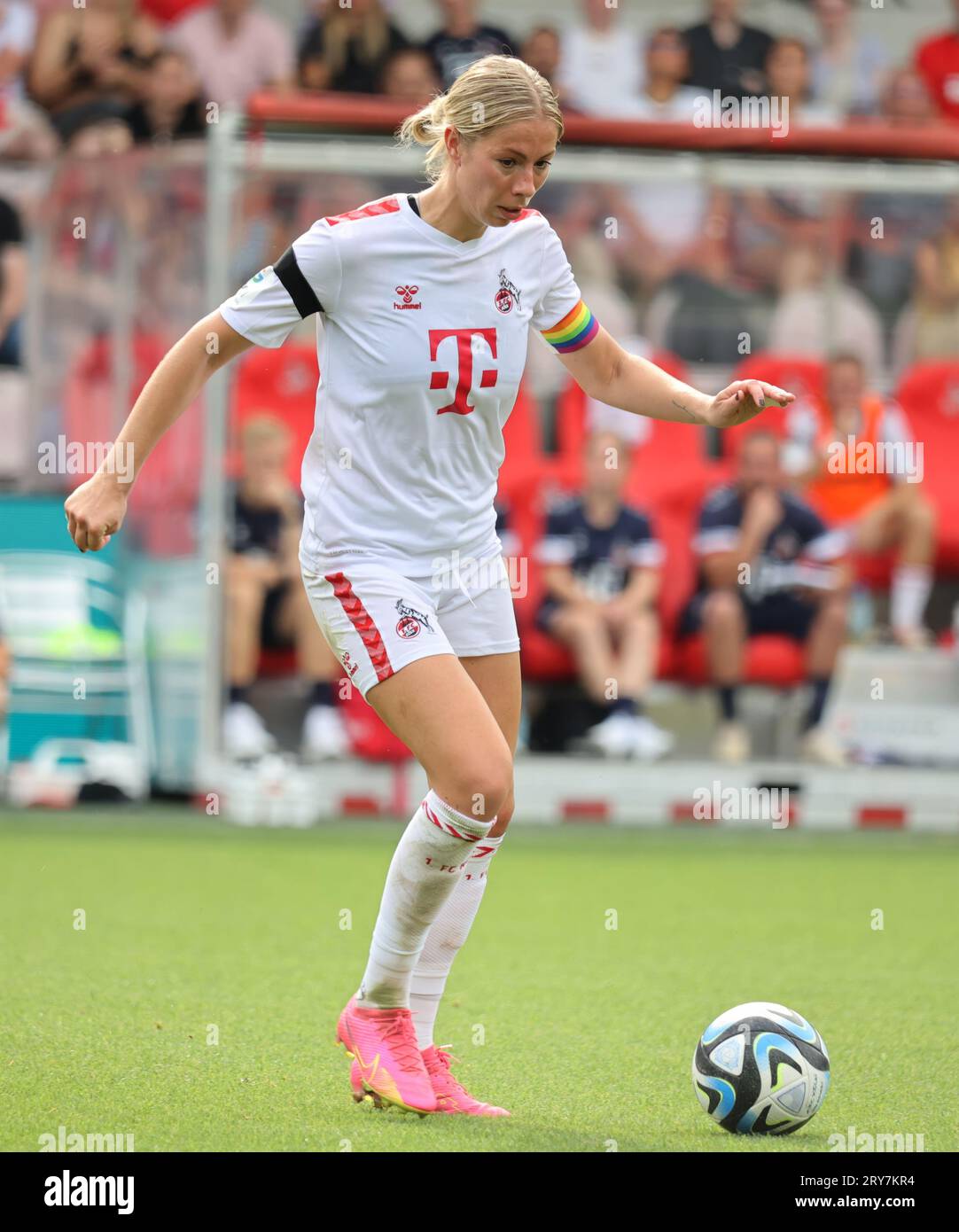 Sharon Beck (Koeln), 1. FC Koeln - RB Leipzig, Google Pixel Frauen ...