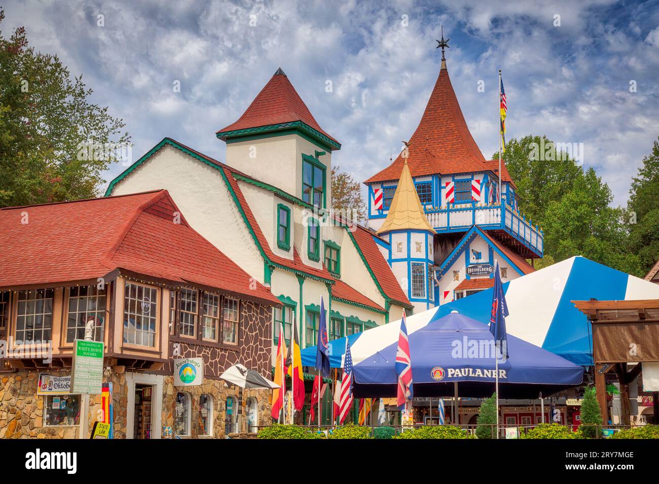 Helen georgia octoberfest hi-res stock photography and images - Alamy