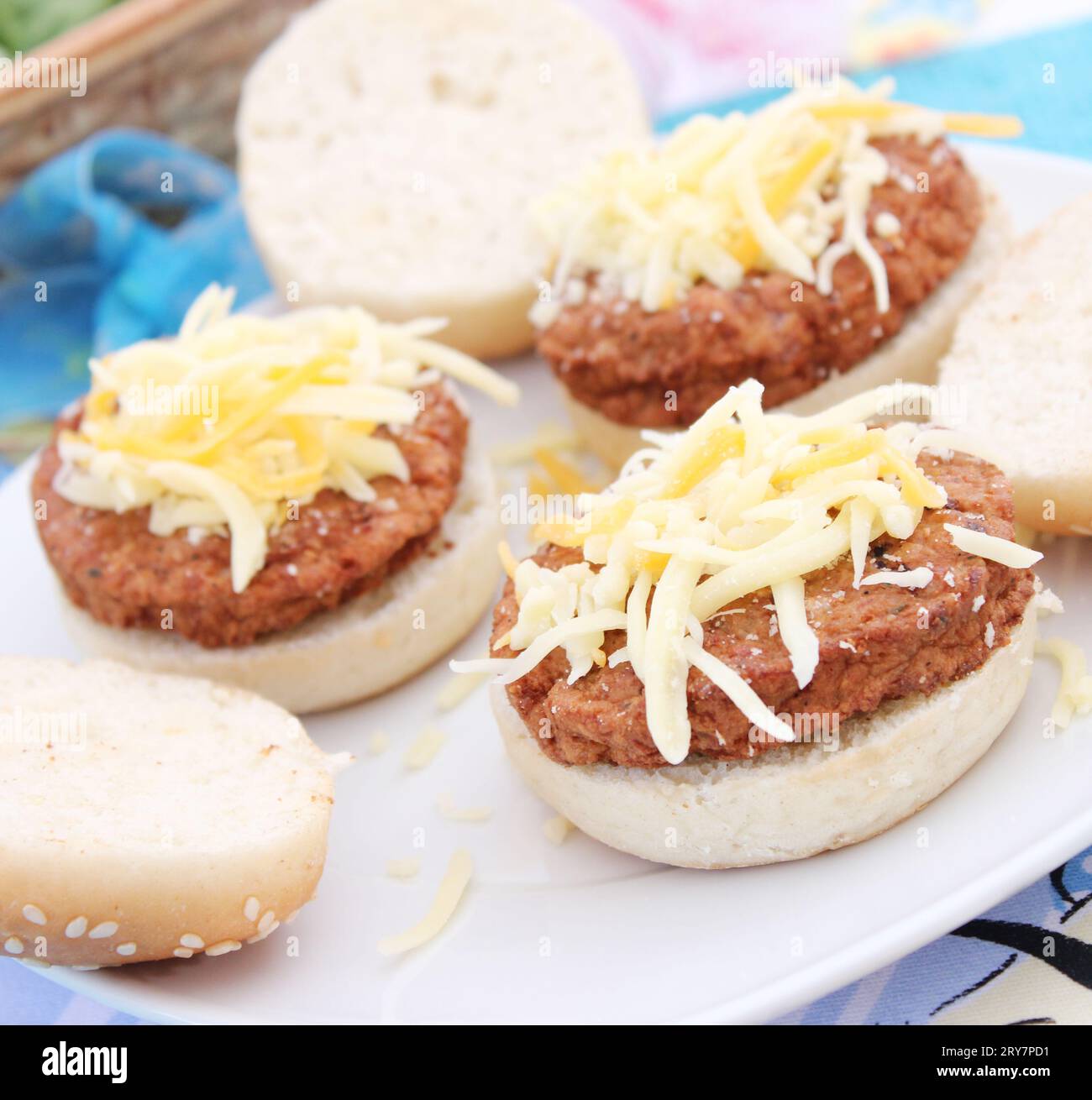 Mini cheeseburger hi-res stock photography and images - Alamy