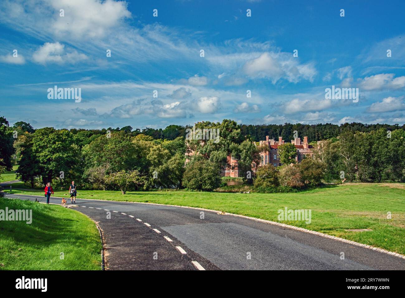 Sir roger de fiennes hi-res stock photography and images - Alamy