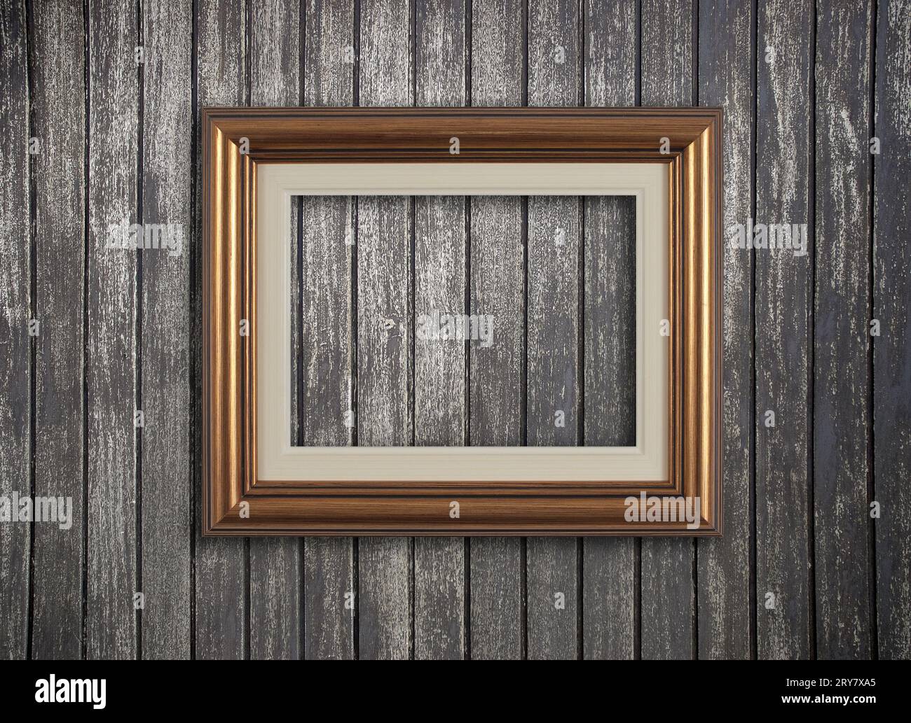 Vintage wooden frame Stock Photo - Alamy