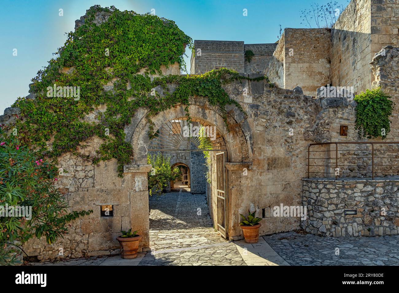Glimpse of the architecture of the biritual, Latin and Byzantine of the ...