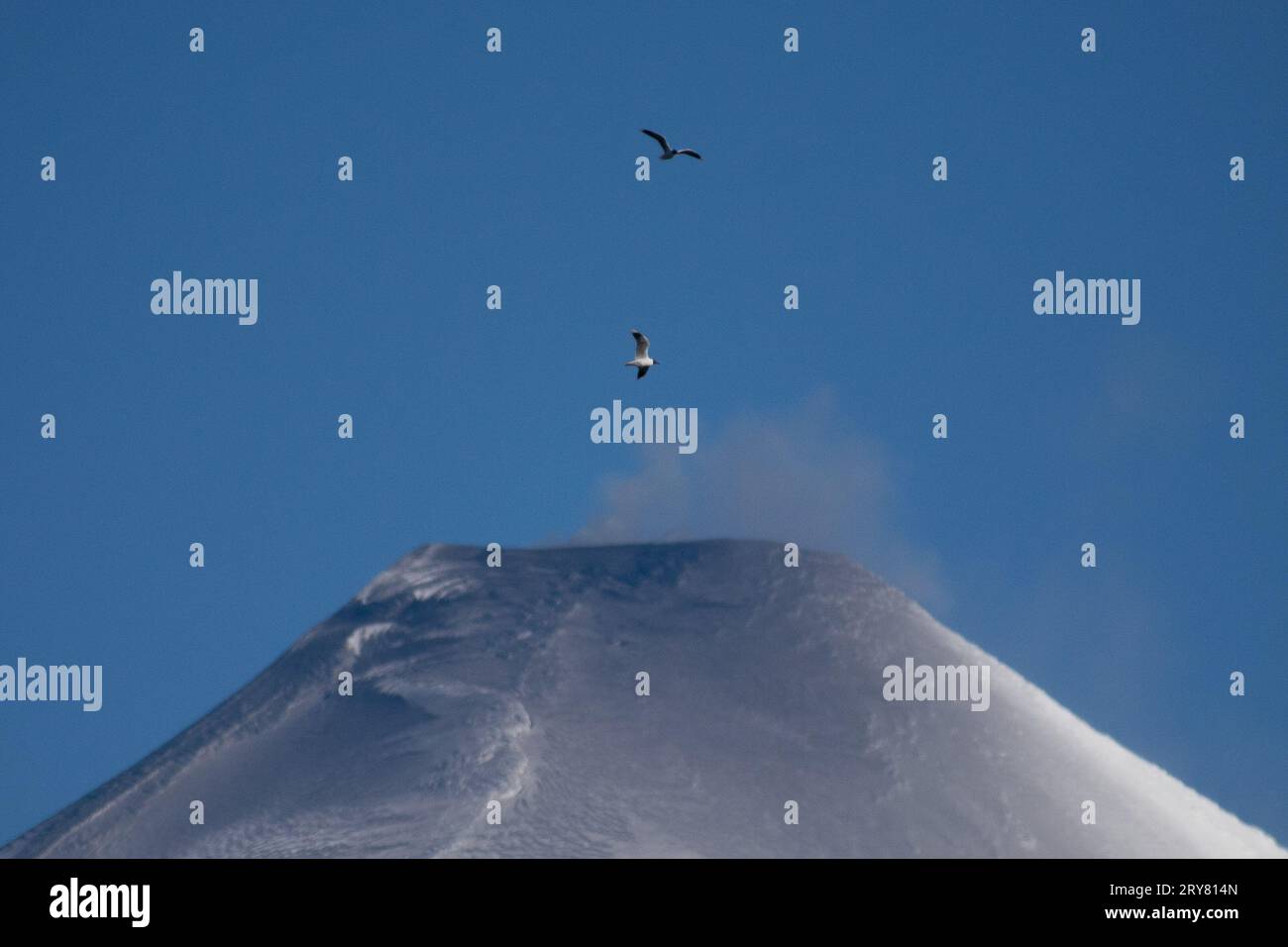Volcanes chile hi-res stock photography and images - Alamy