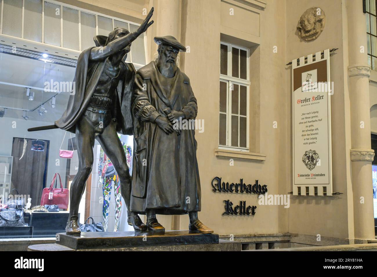 Statuen Mephisto Dr. Faust, Auerbachs Keller, Mädlerpassage, Leipzig ...