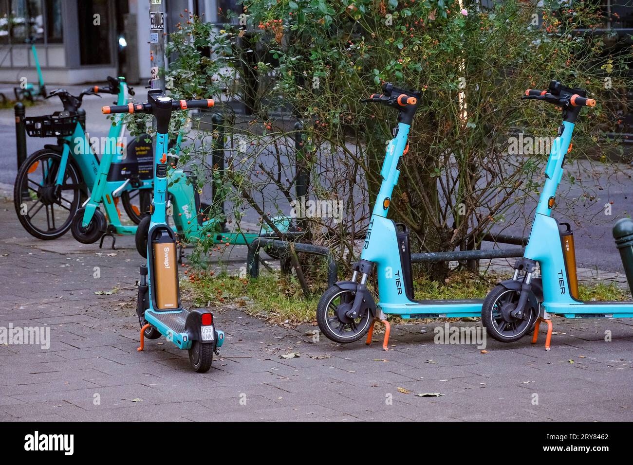 Tier e bike hi-res stock photography and images - Alamy