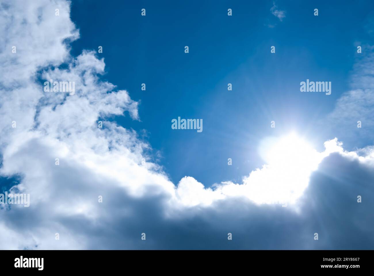 Shine outdoors hi-res stock photography and images - Alamy