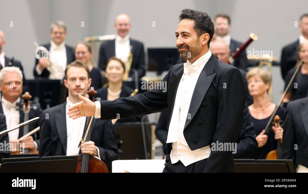 Chefdirigent Nabil Shehata, Offizielle Eroeffnung Eröffnung, neuer ...
