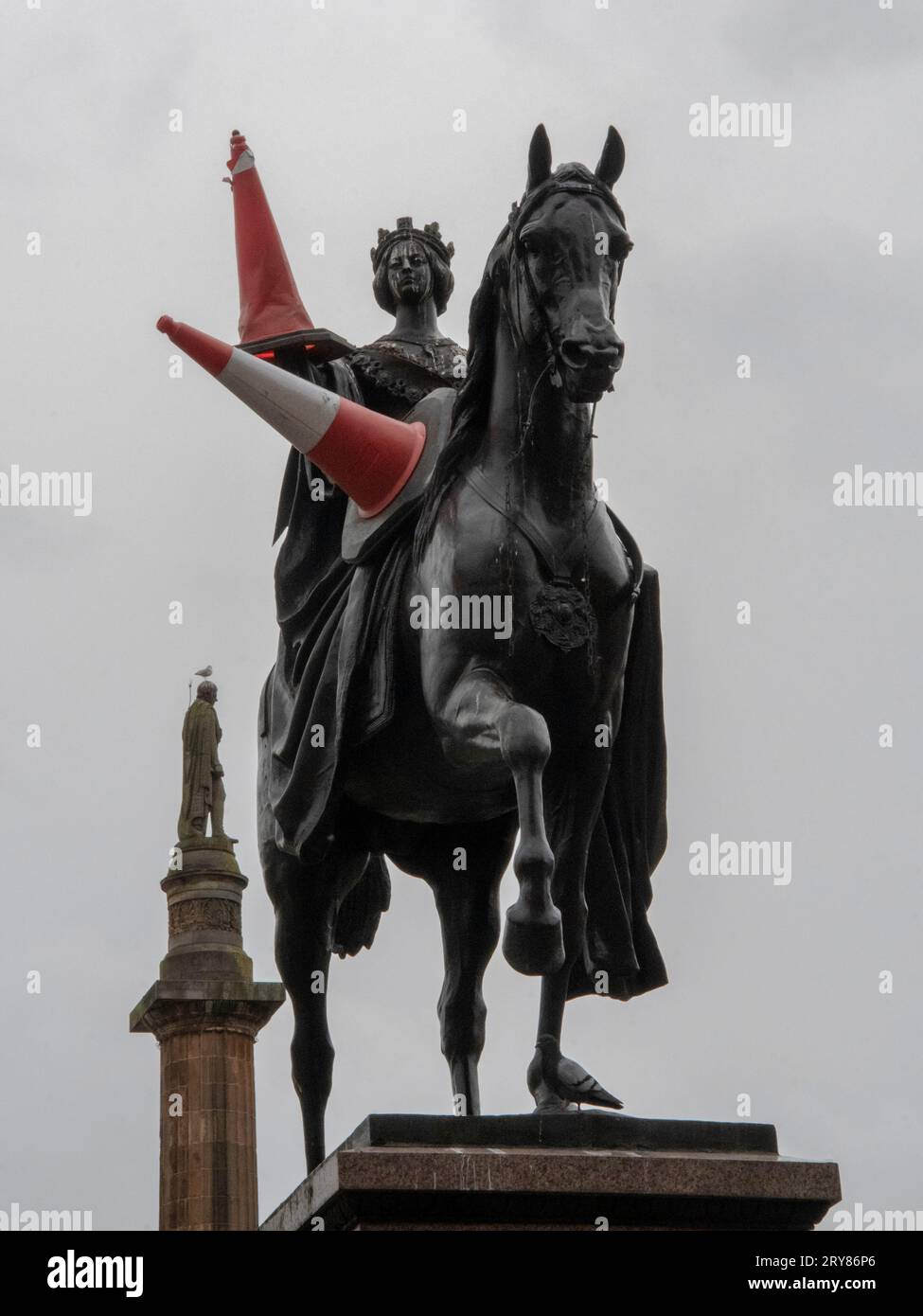 Glasgow, Scotland UK. September 28th, 2023: A statue of Queen Victoria ...