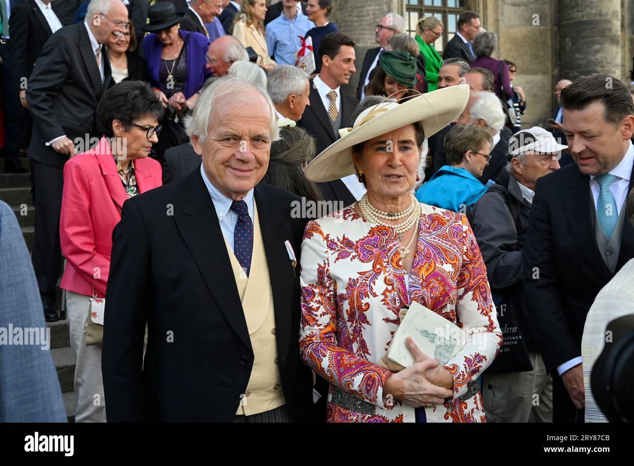 Alfred Prinz von Schönburg-Hartenstein mit seiner Frau Marie Therese ...