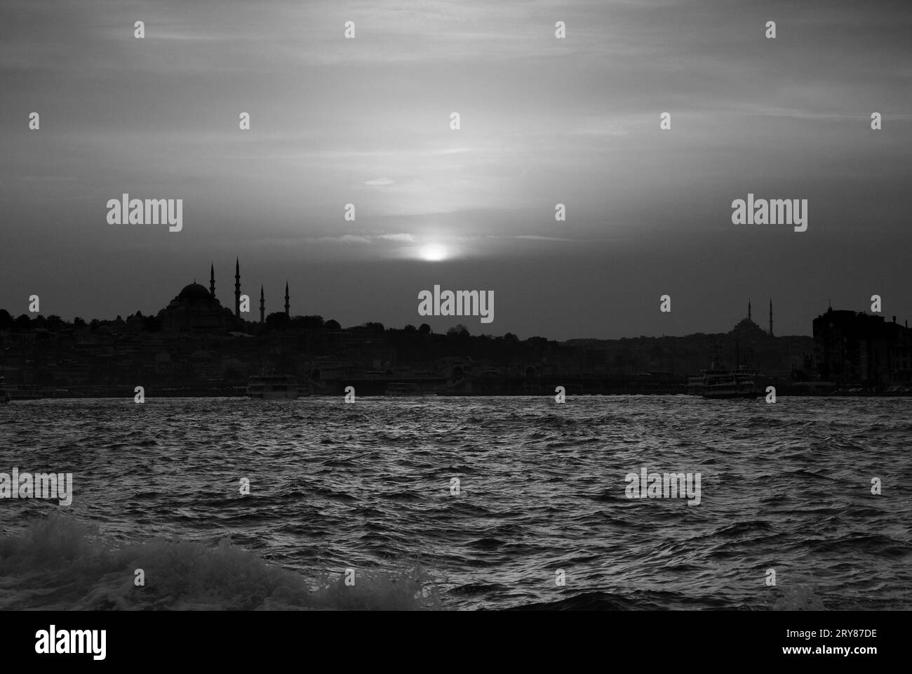 Istanbul skyline at sunset , Istanbul silhouette Stock Photo - Alamy