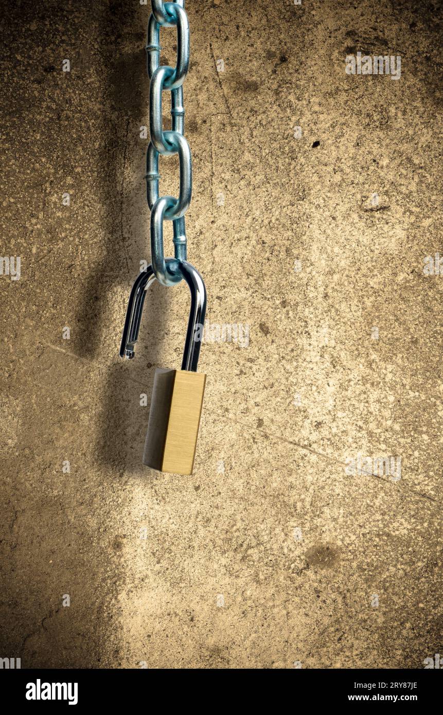 Open padlock and chain Stock Photo - Alamy