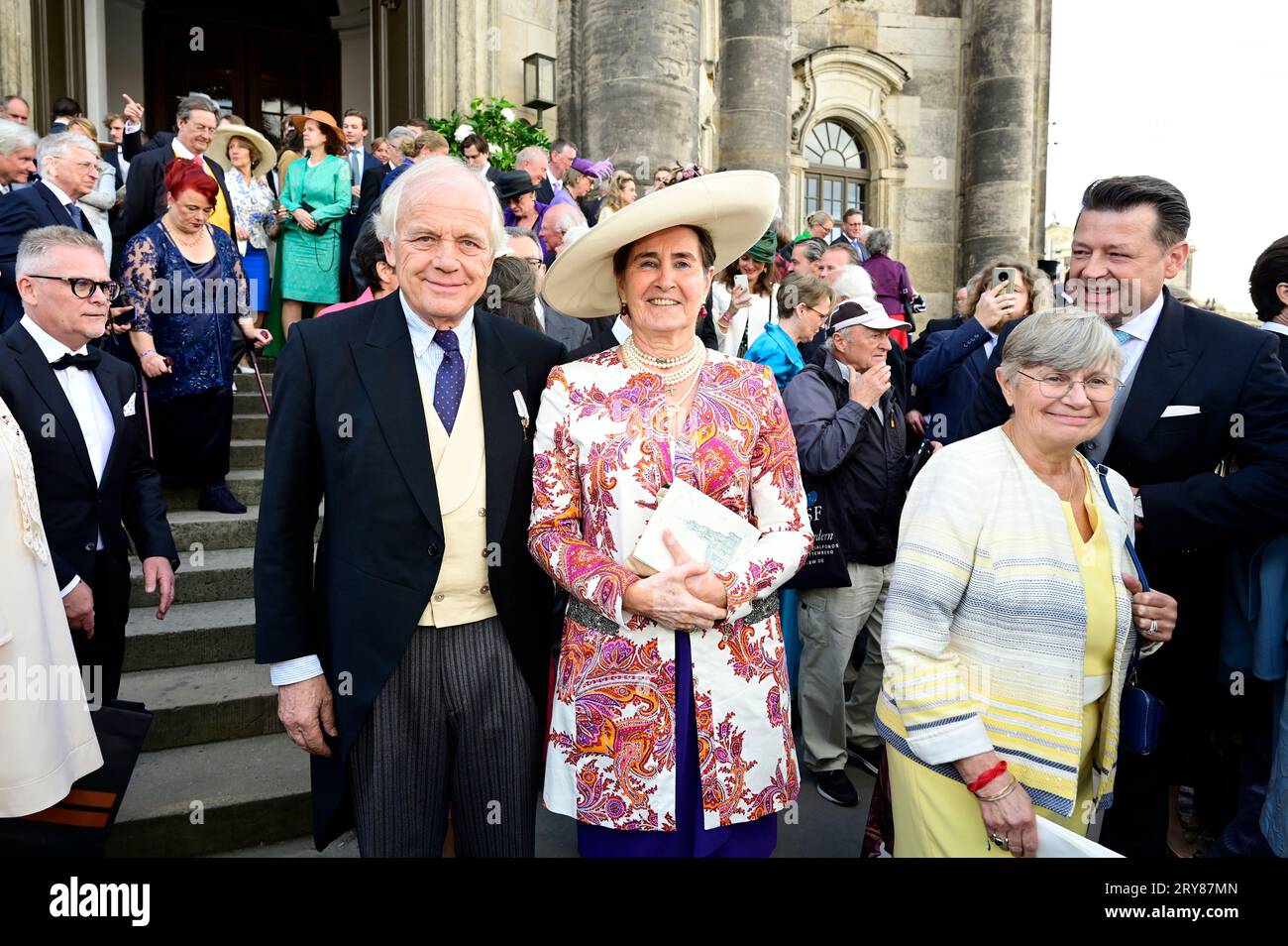 Alfred Prinz von Schönburg-Hartenstein mit seiner Frau Marie Therese ...