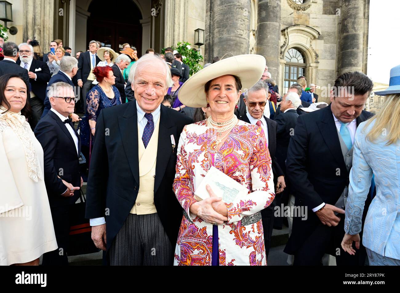 Alfred Prinz von Schönburg-Hartenstein mit seiner Frau Marie Therese ...