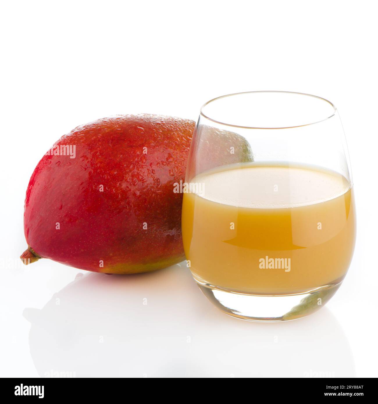 Mango refreshing cocktail hi-res stock photography and images - Alamy