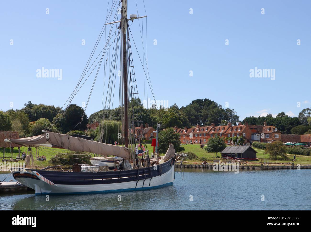 Beaulieu River looking towards Buckler’s Hard in the New Forest ...