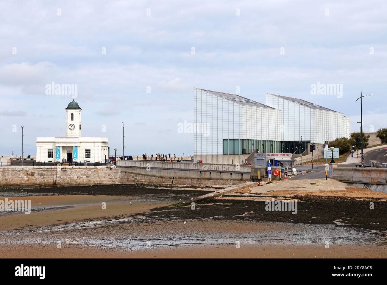 Tourist Information Office and Turner Contemporary, Stone Pier, Margate ...