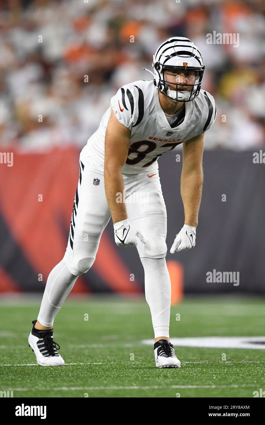 Cincinnati Bengals tight end Tanner Hudson (87) lines up for the play ...