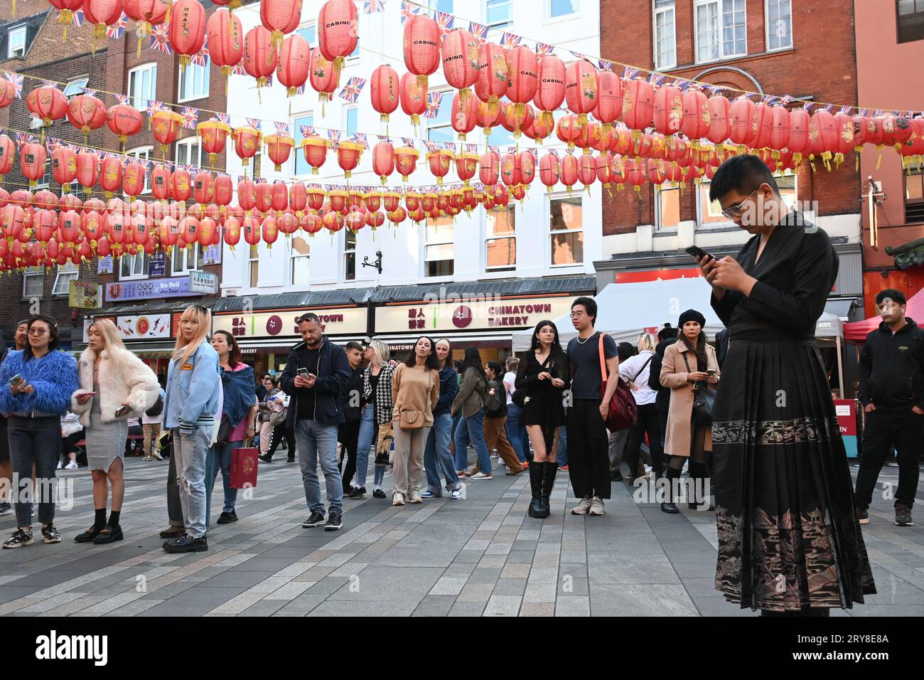 Dun huang dance hi-res stock photography and images - Alamy