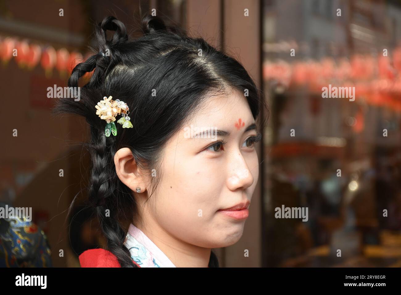 Chinatown London, UK. 29th Sep, 2023. Hanfu immersion performance ...