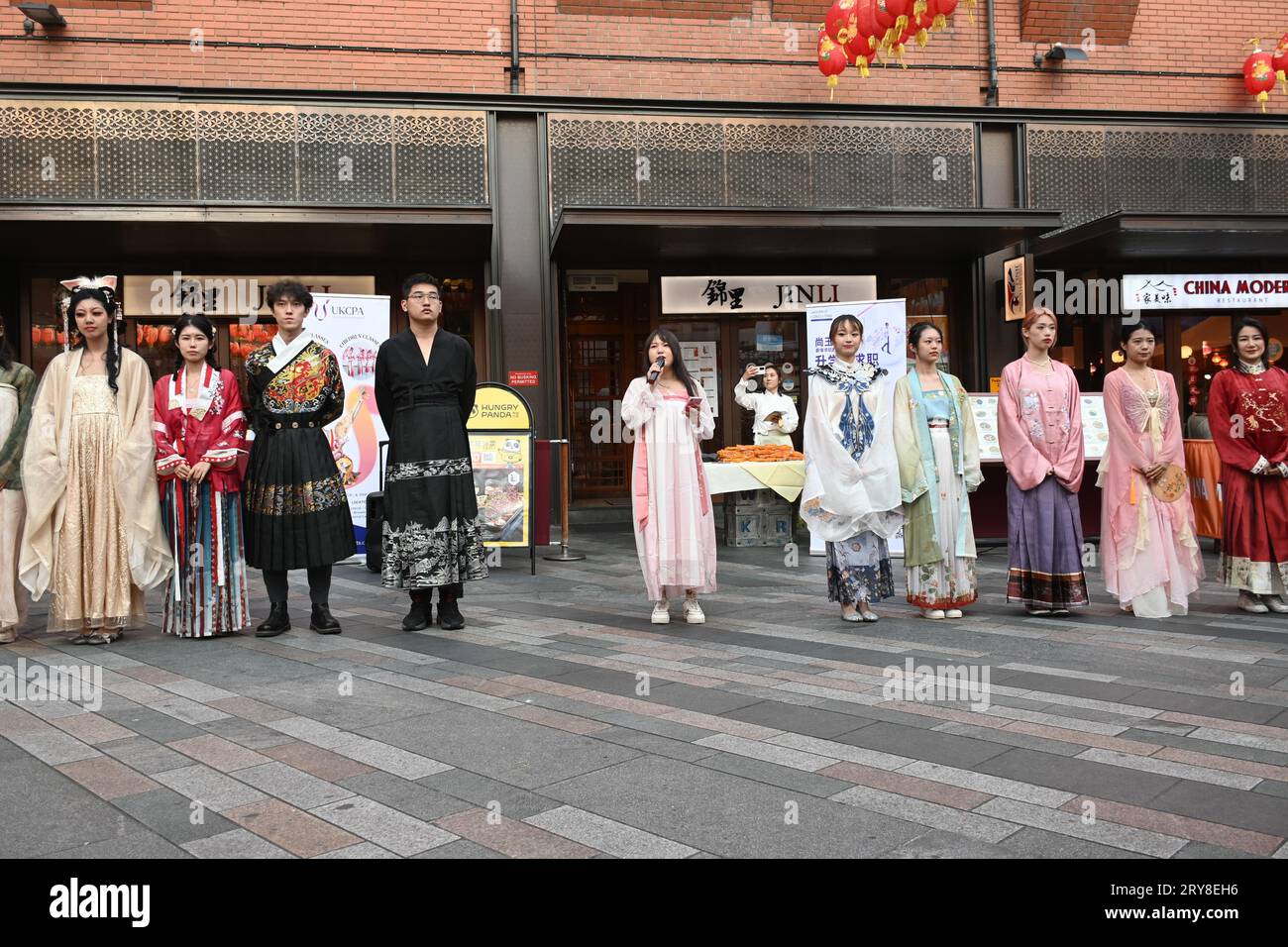 Hanfu immersion performance hi-res stock photography and images - Alamy