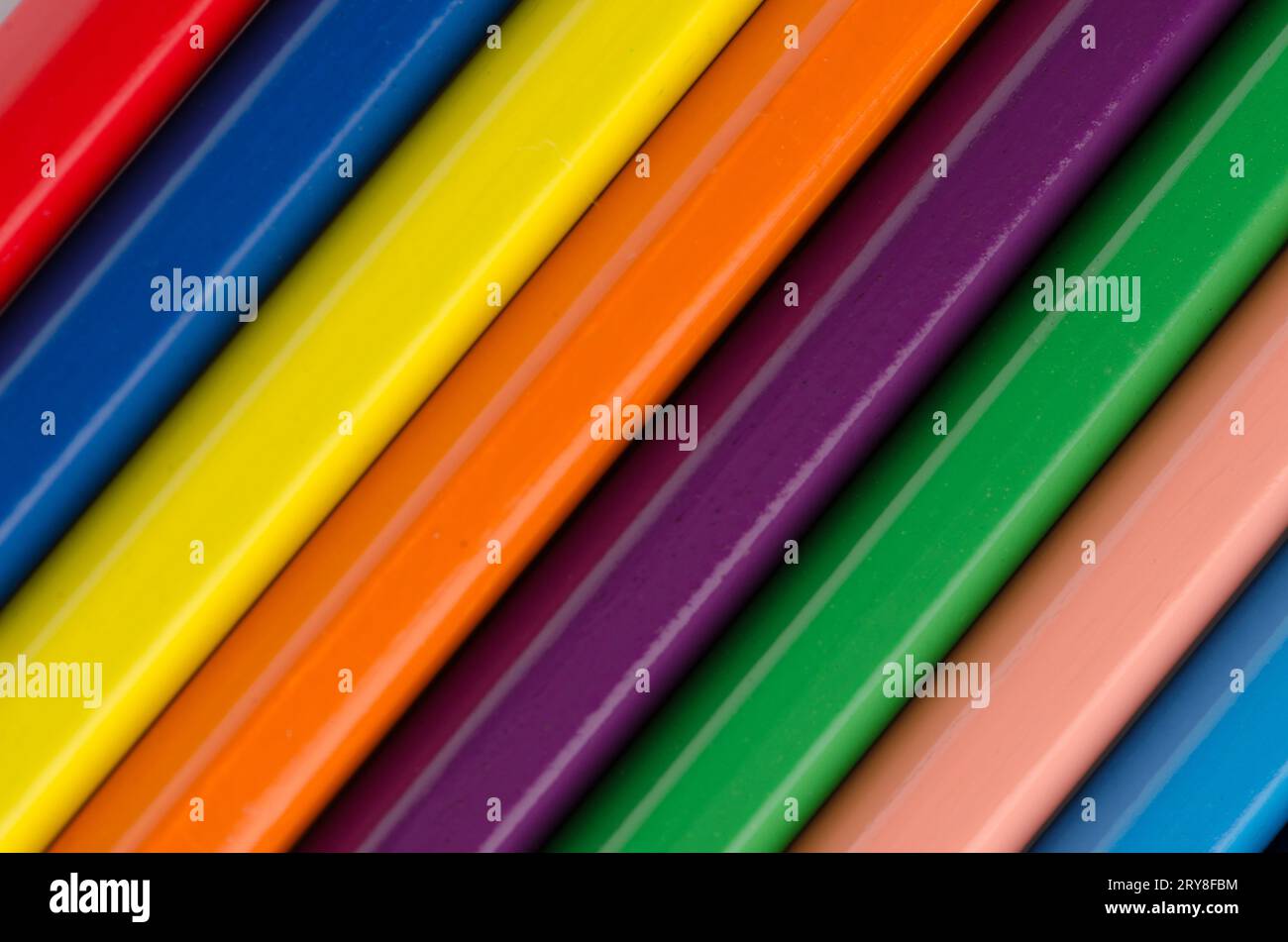 Sharp yellow pencils hi-res stock photography and images - Alamy