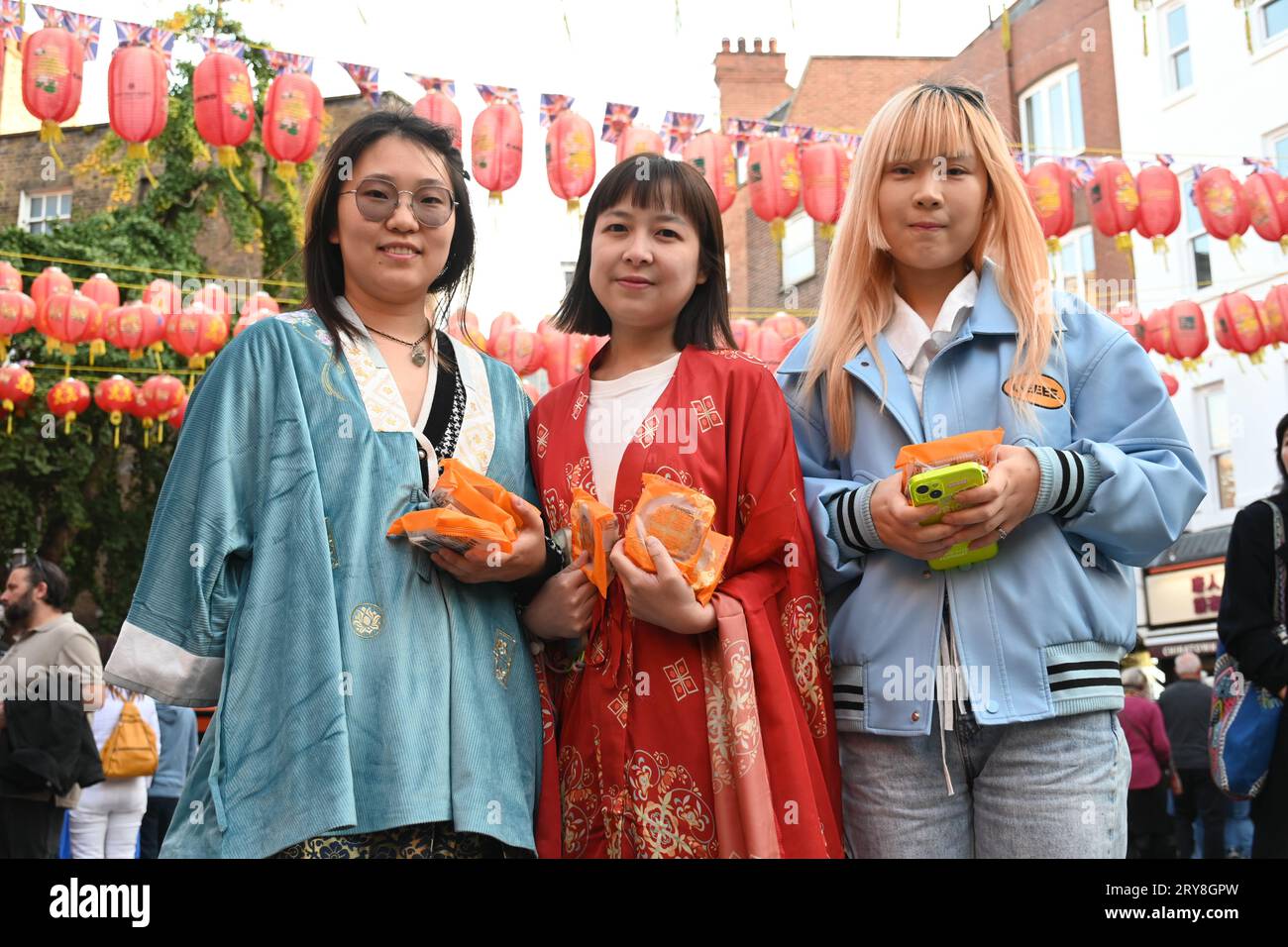 Chinese hanfu dress hi-res stock photography and images - Alamy