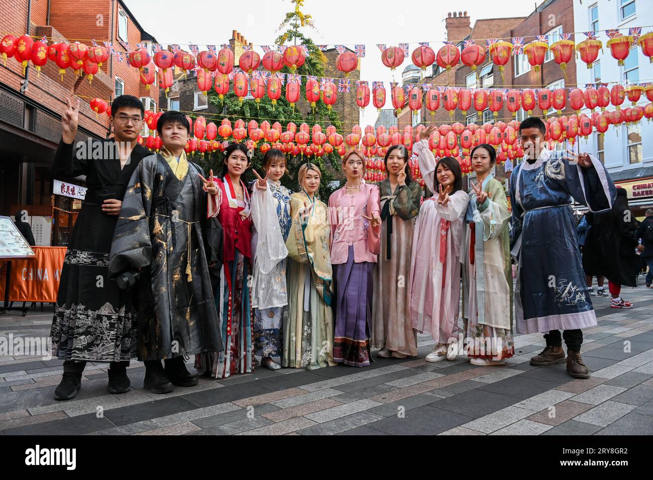 Chinatown London, UK. 29th Sep, 2023. Hanfu immersion performance ...