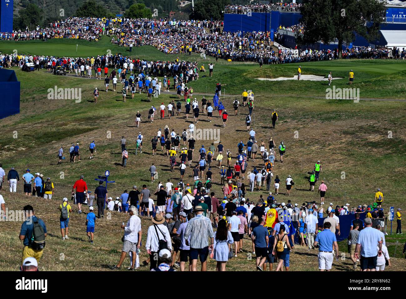 Golf crowd ryder cup hi-res stock photography and images - Alamy