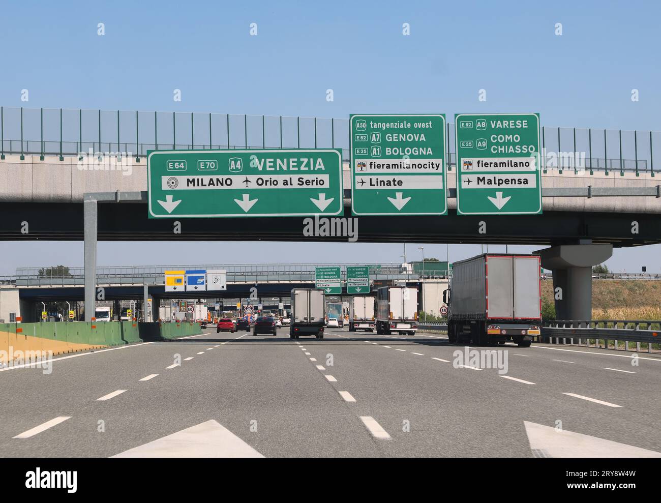 motorway junction with directions to the major Italian cities and road ...