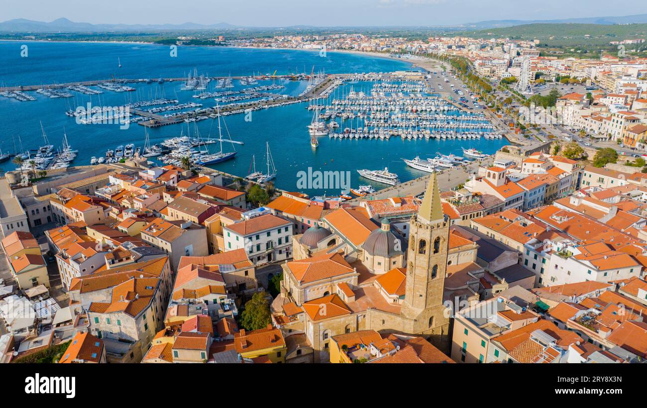 Old town alghero sardinia hi-res stock photography and images - Alamy