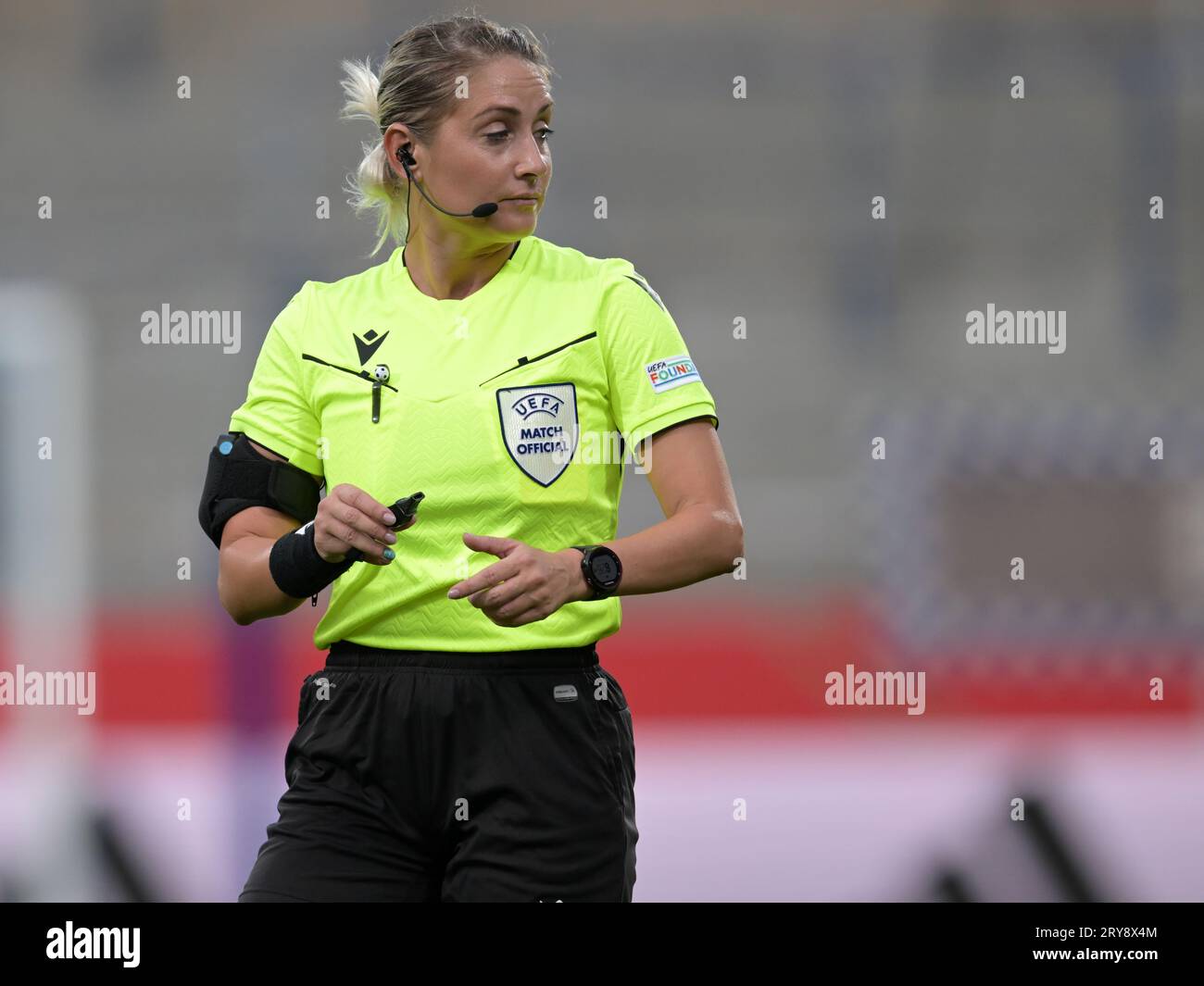 BOCHUM - Referee Alina Pesu during the UEFA Nations League women's ...
