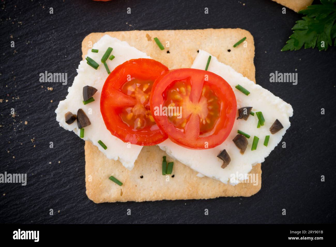 Black crispbread hi-res stock photography and images - Alamy