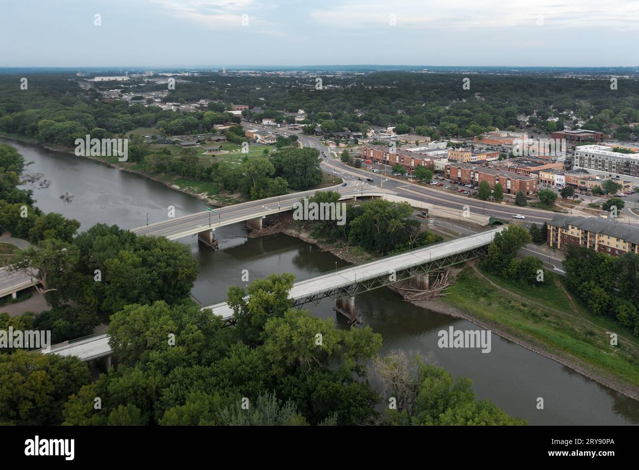 New and Old Bridges Over Minnesota River in Shakopee Minnesota USA ...