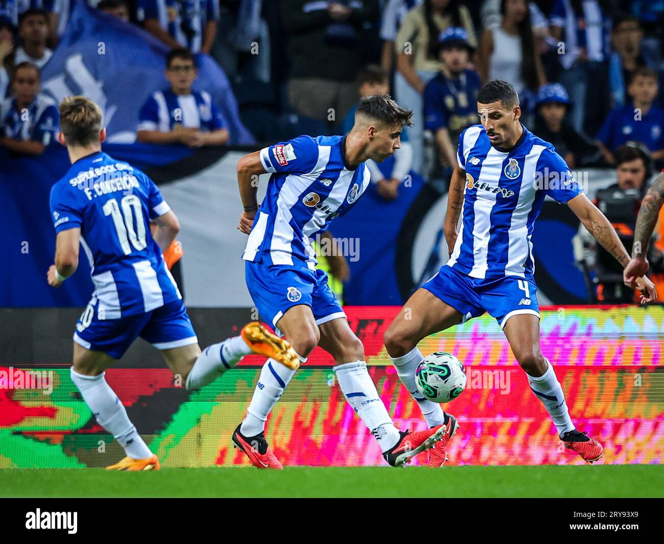 Estadiododragao hi-res stock photography and images - Alamy